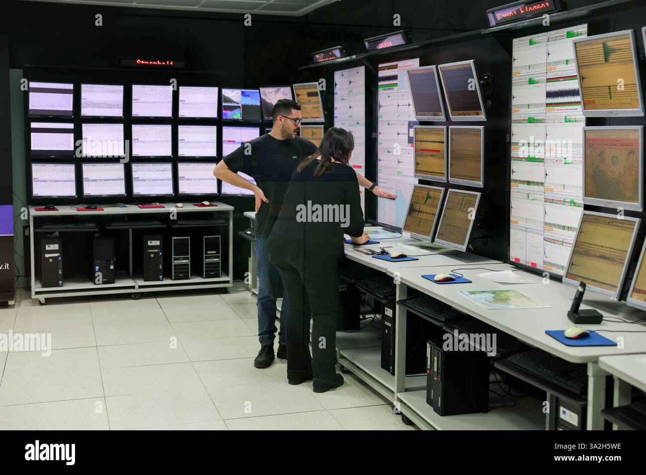 Napoli, Italia. 13th Mar, 2025. Naples, 13-03-2025 earthquake at Campi ...