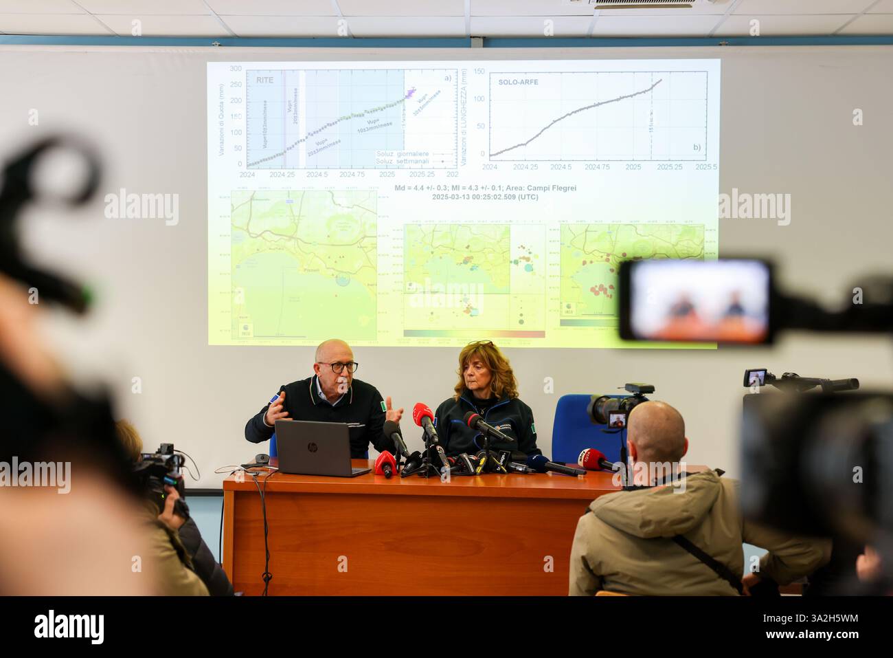 Napoli, Italia. 13th Mar, 2025. Naples, 13-03-2025 earthquake at Campi ...