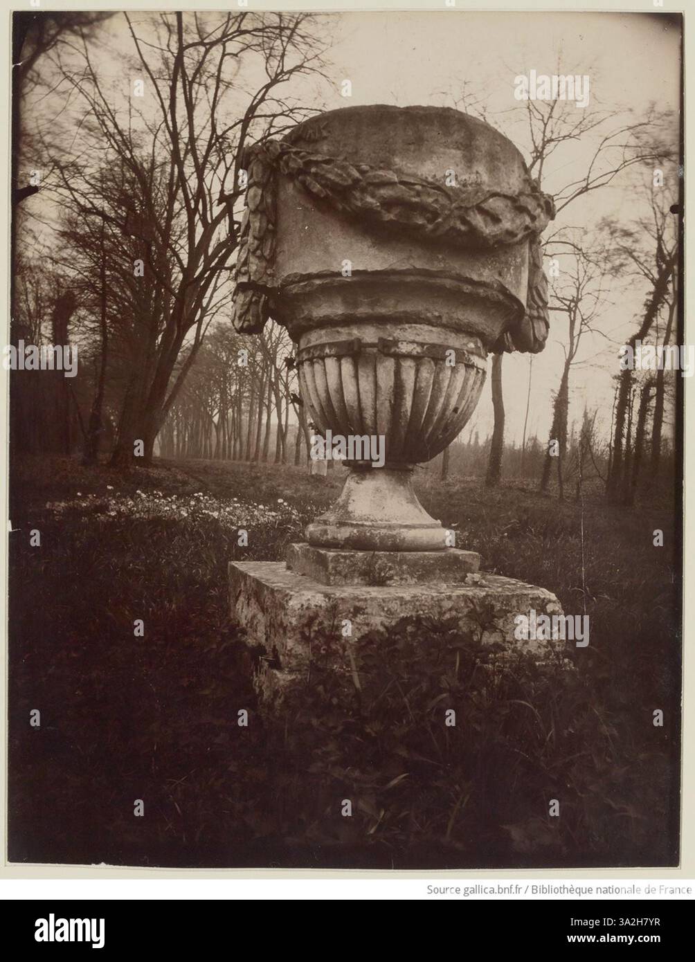 This photograph by Eugène Atget captures the tranquil ambiance of the ...