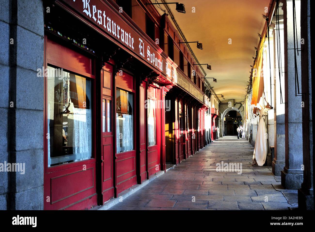 El restaurante arcade hi-res stock photography and images - Alamy