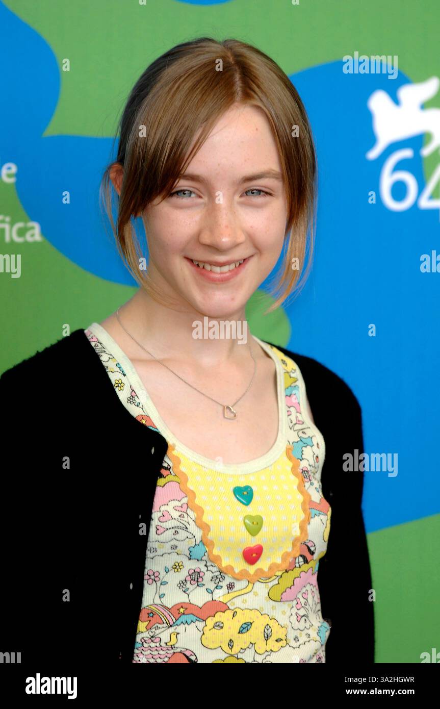 Saoirse ronan venice film festival hi-res stock photography and images ...