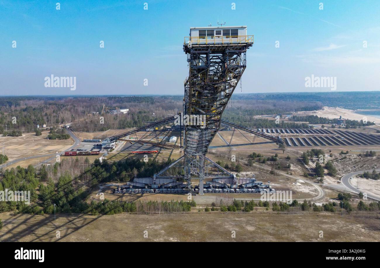 60 meter tower in hi-res stock photography and images - Alamy
