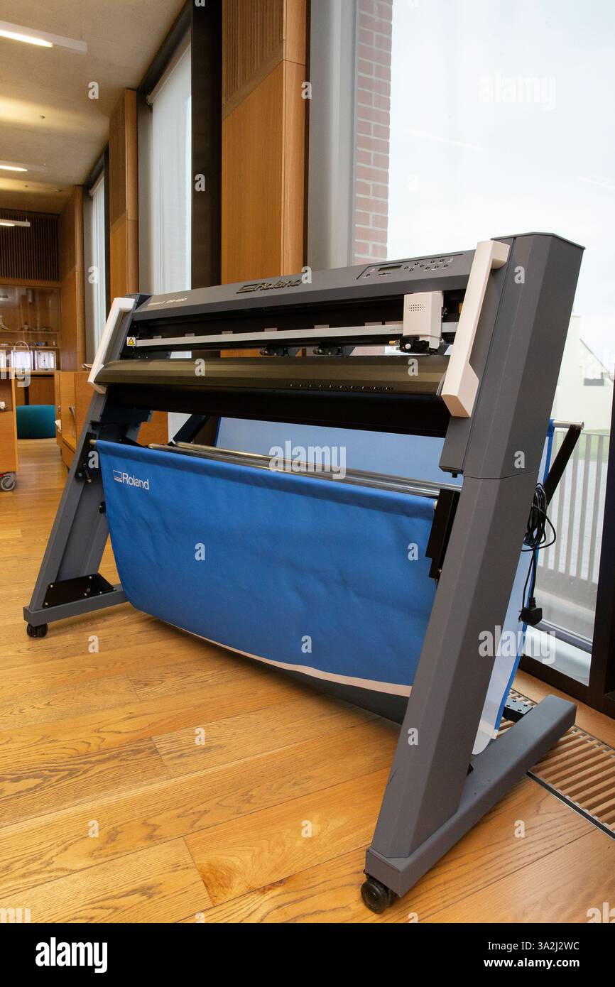 Large format printer hi-res stock photography and images - Alamy