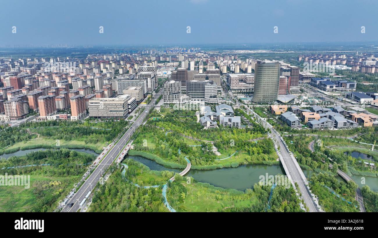 (250313) -- XIONG'AN, March 13, 2025 (Xinhua) -- An aerial drone photo ...