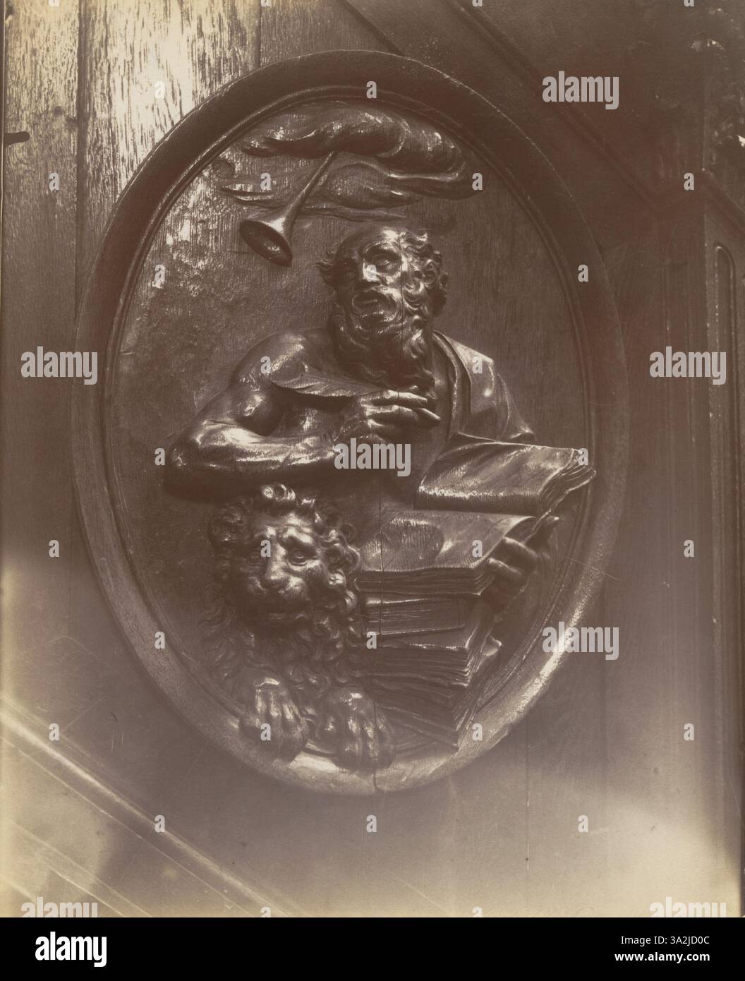 This 1912 photograph by Eugène Atget focuses on the pulpit (chaire ...