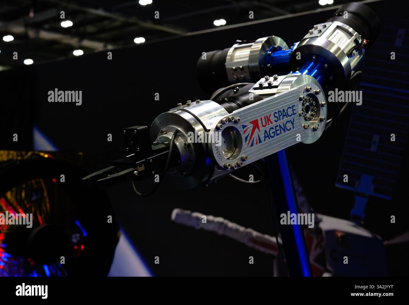 Robotic arm used by the UK Space Agency in satellite recover and the ...