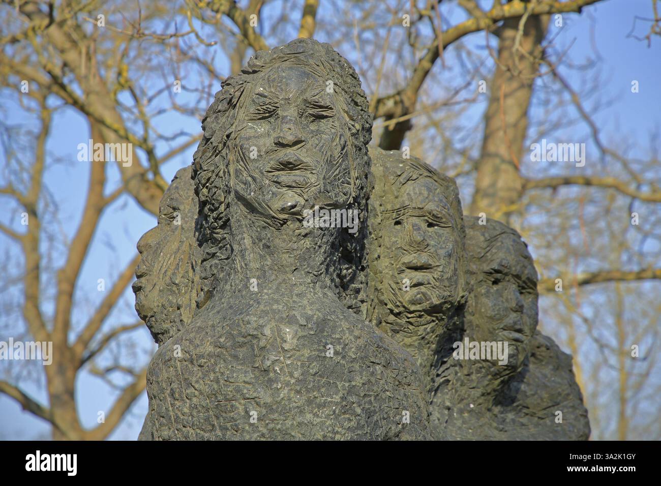 Sculpture Women in motion by Berika Ipekbayrak 1993, black stone ...