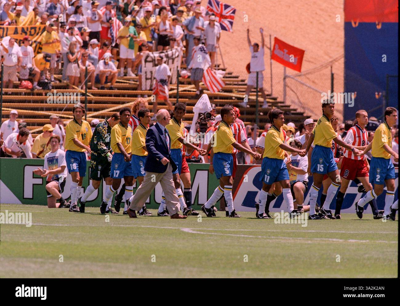 1994 brazil world cup team hi-res stock photography and images - Alamy