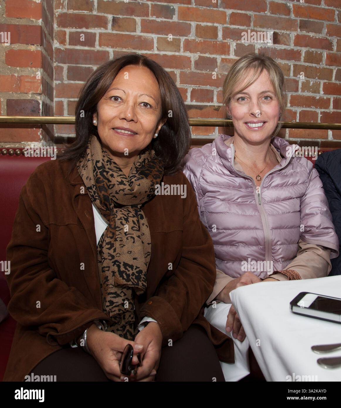 Lanzamiento de vino hi-res stock photography and images - Alamy