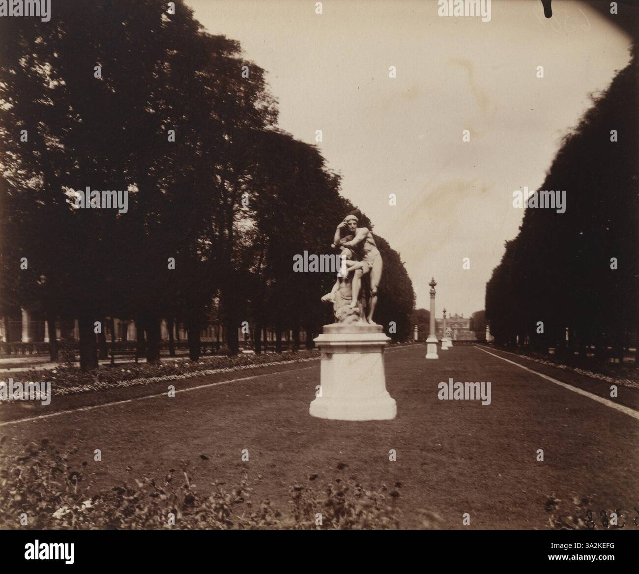 This 1922 photograph by Eugène Atget shows a section of the Luxembourg ...
