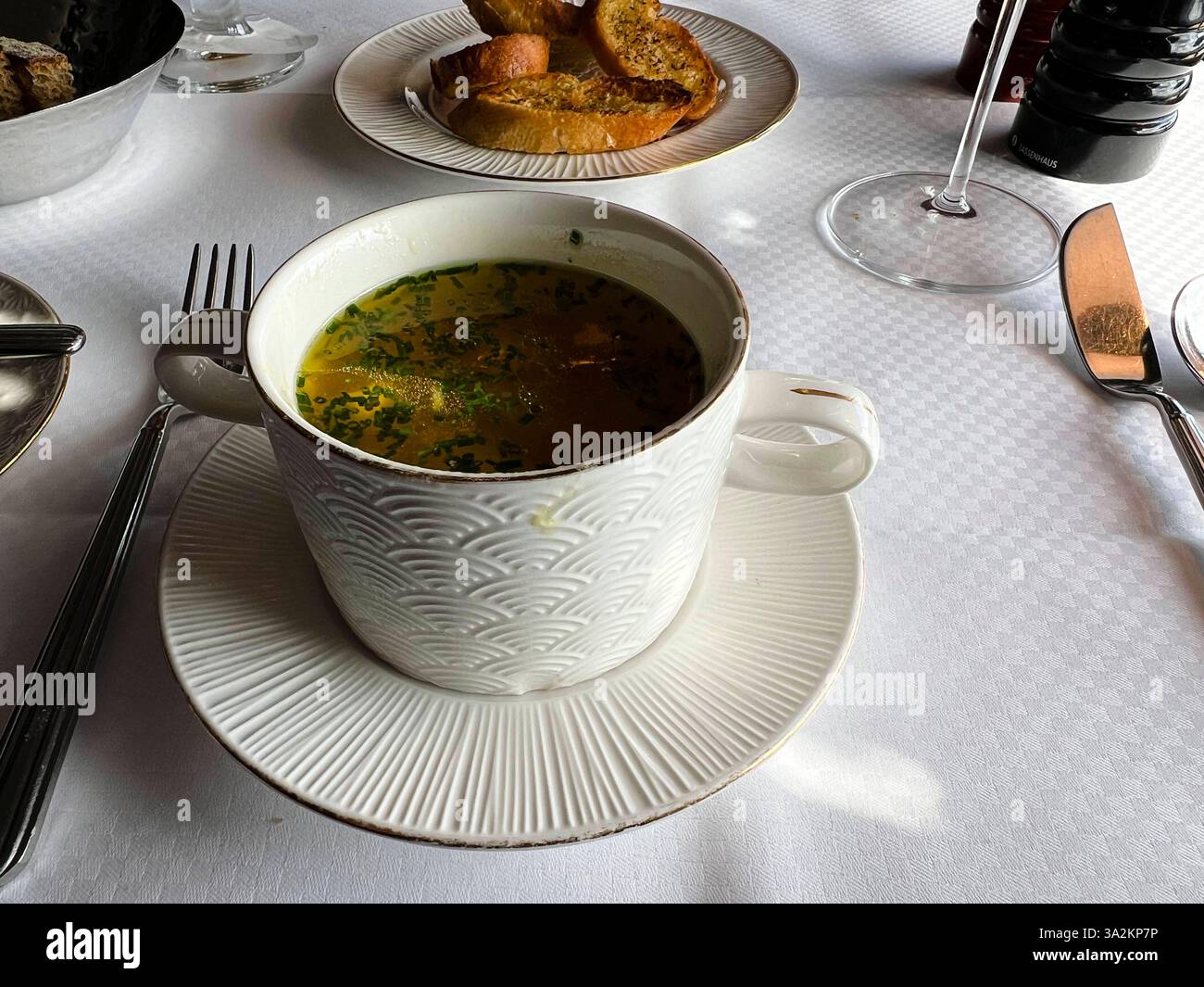 Fischereihafen Restaurant Hamburg Suppentasse mit einer Bouillabaisse ...