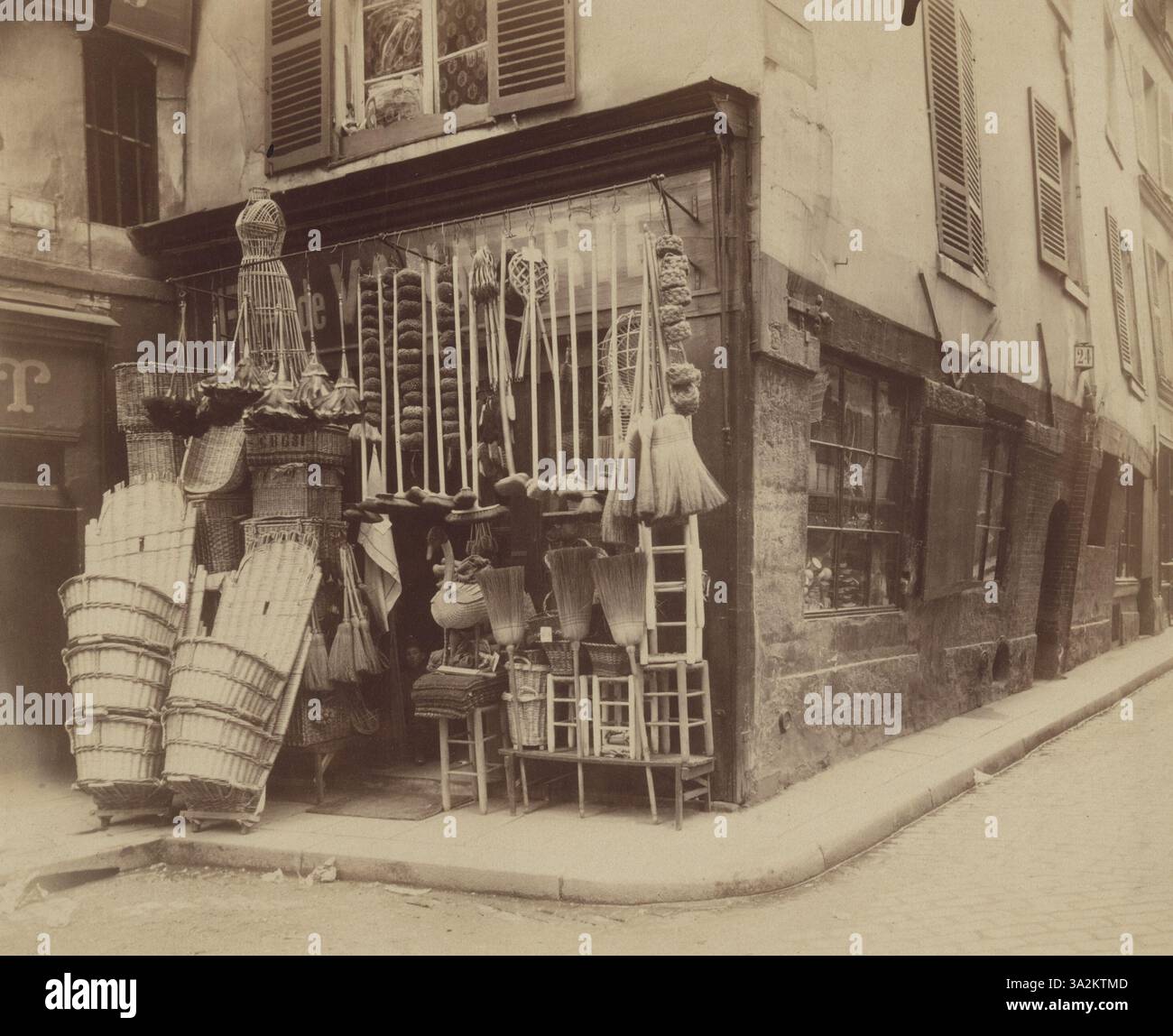 Rue ste foy hi-res stock photography and images - Alamy