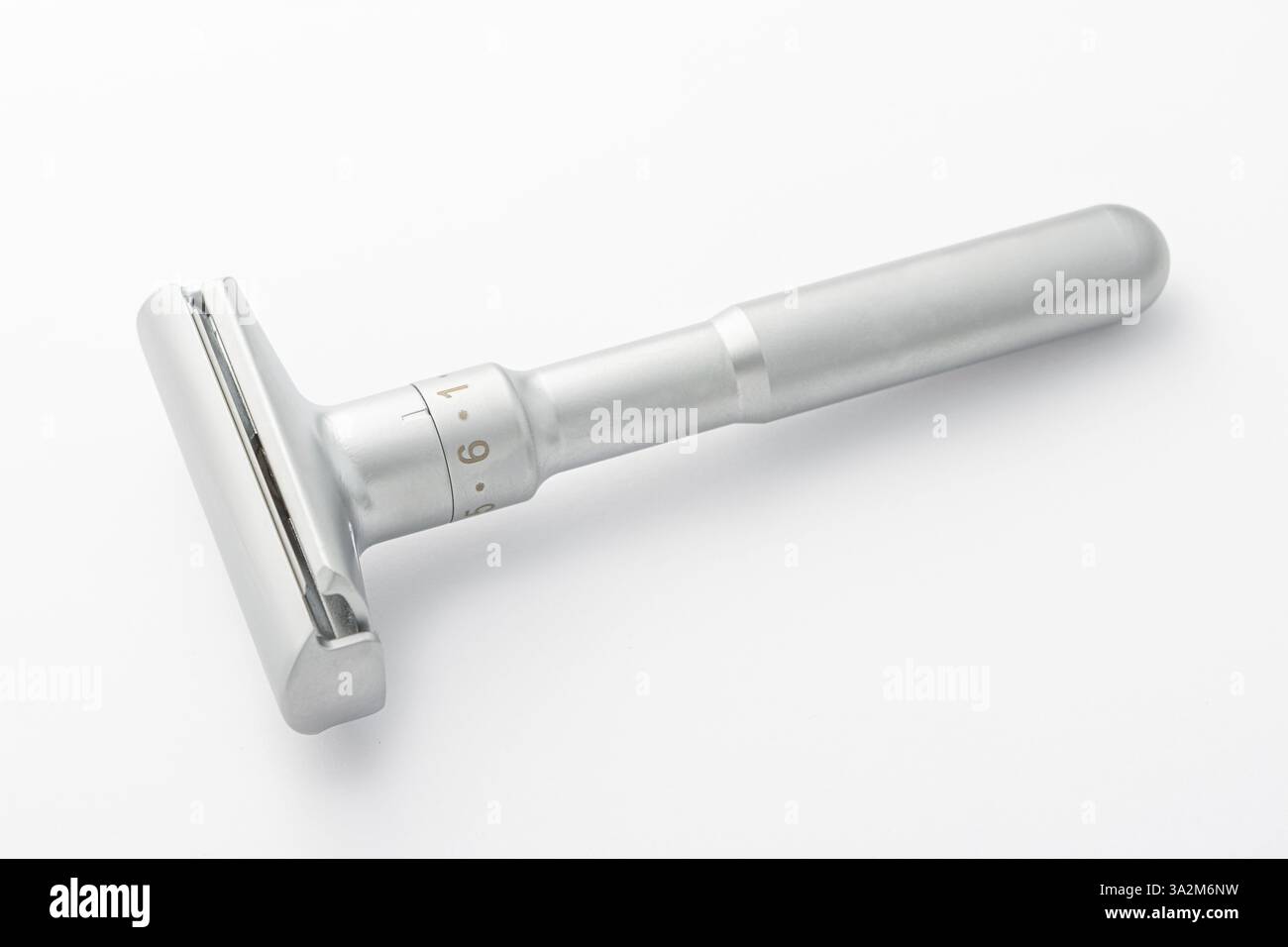 Vintage Safety Chrome Metal Double-Egged Shaving Razor Isolated On ...