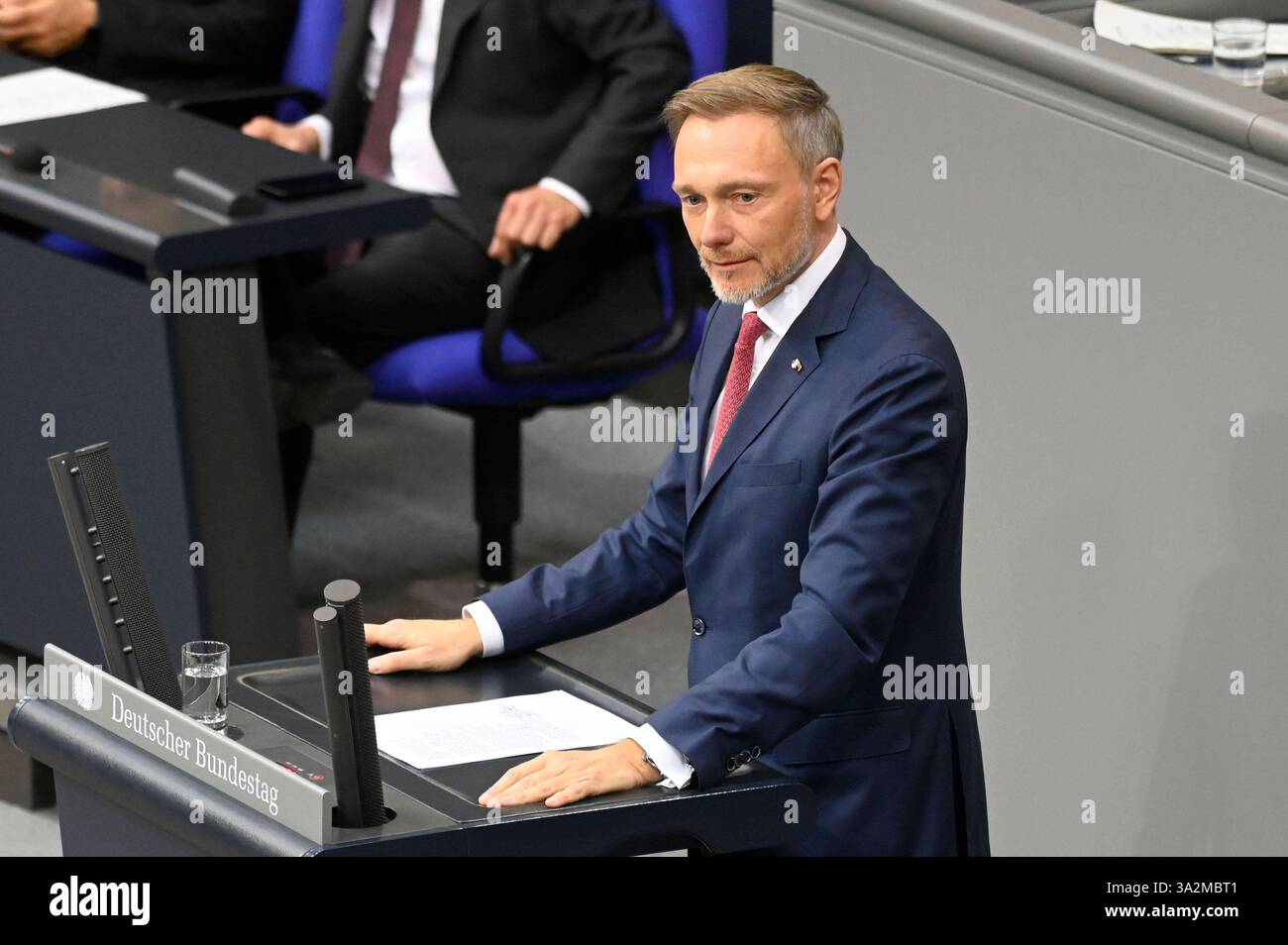 Christian Lindner in der 213. Sitzung des Deutschen Bundestages im ...