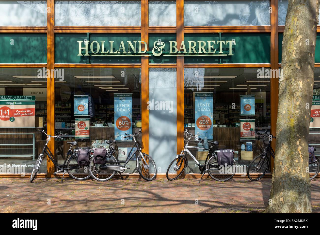 Holland and barrett logo hi-res stock photography and images - Alamy