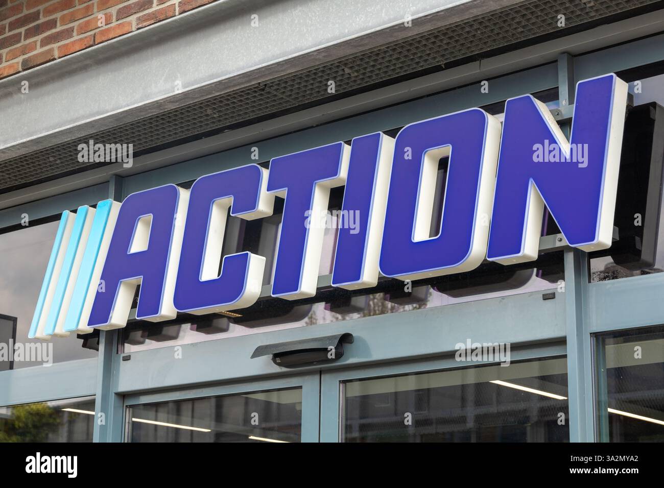 Action store logo hi-res stock photography and images - Alamy