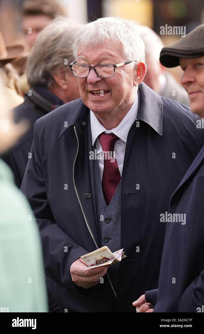 Sir Alex Ferguson on day three of the 2025 Cheltenham Festival at ...