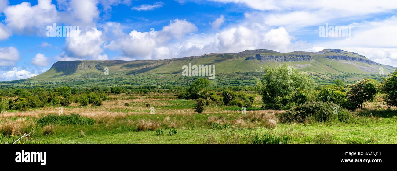 Irish table mountain hi-res stock photography and images - Alamy