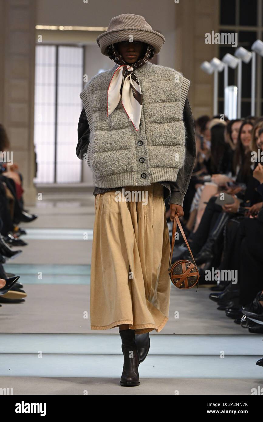 Model Tara Falla walks on the runway during the Louis Vuitton Ready to ...