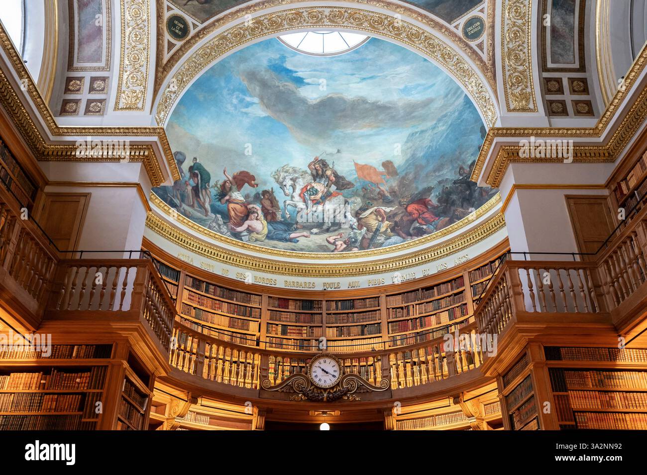 After a year of restoration work, the National Assembly library is ...