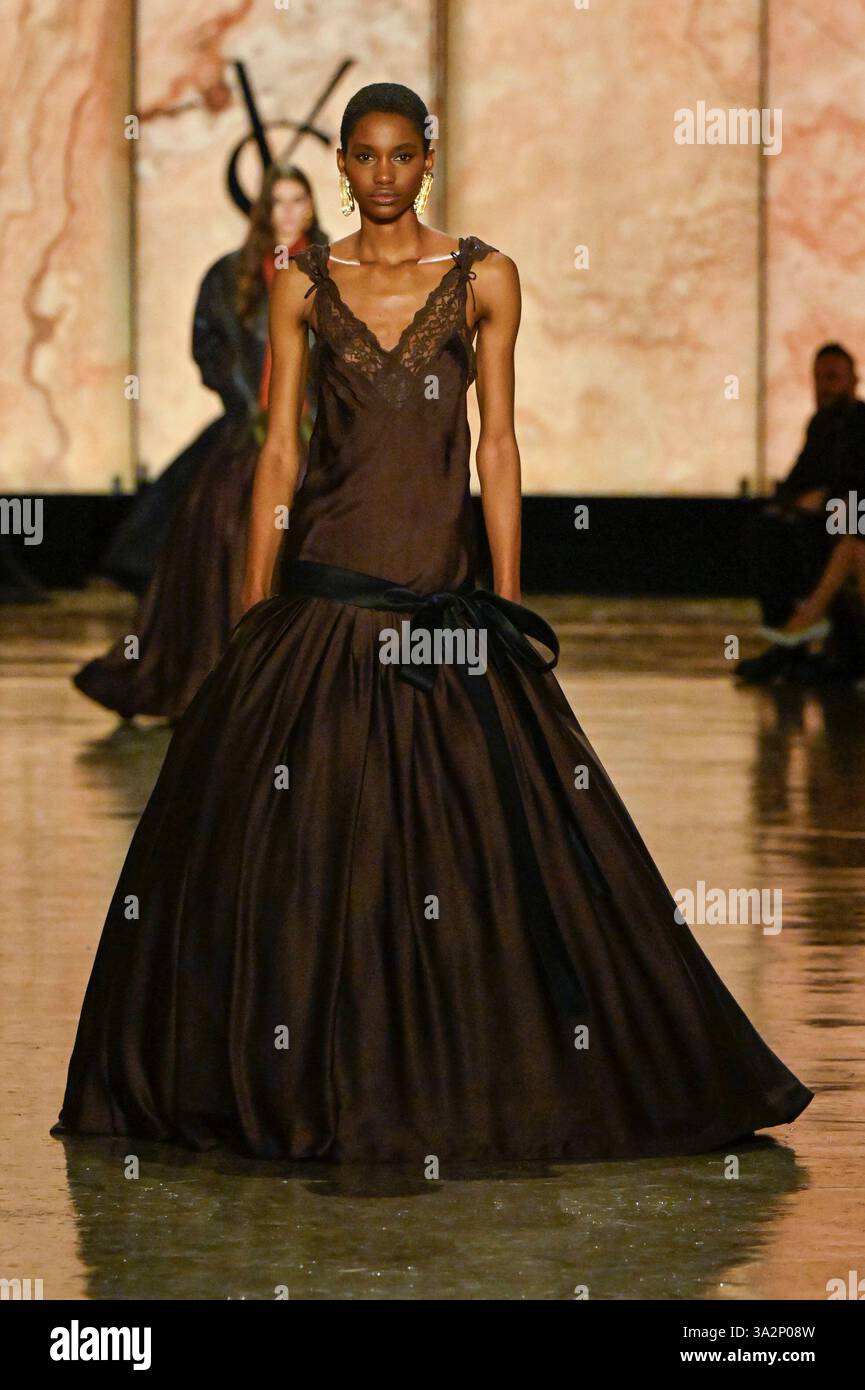 Paris, France. 11th Mar, 2025. Model Tara Falla walks on the runway ...