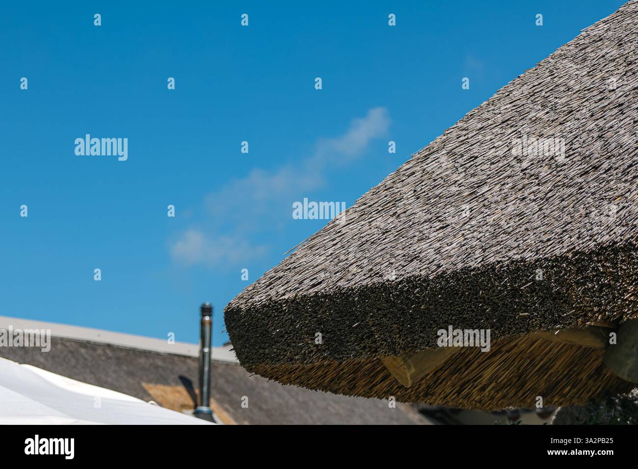 Rustic structure thatched roof hi-res stock photography and images - Alamy