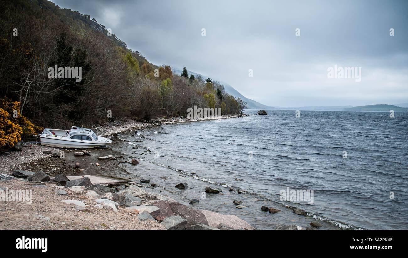 Loch ness scotland bad weather hi-res stock photography and images - Alamy