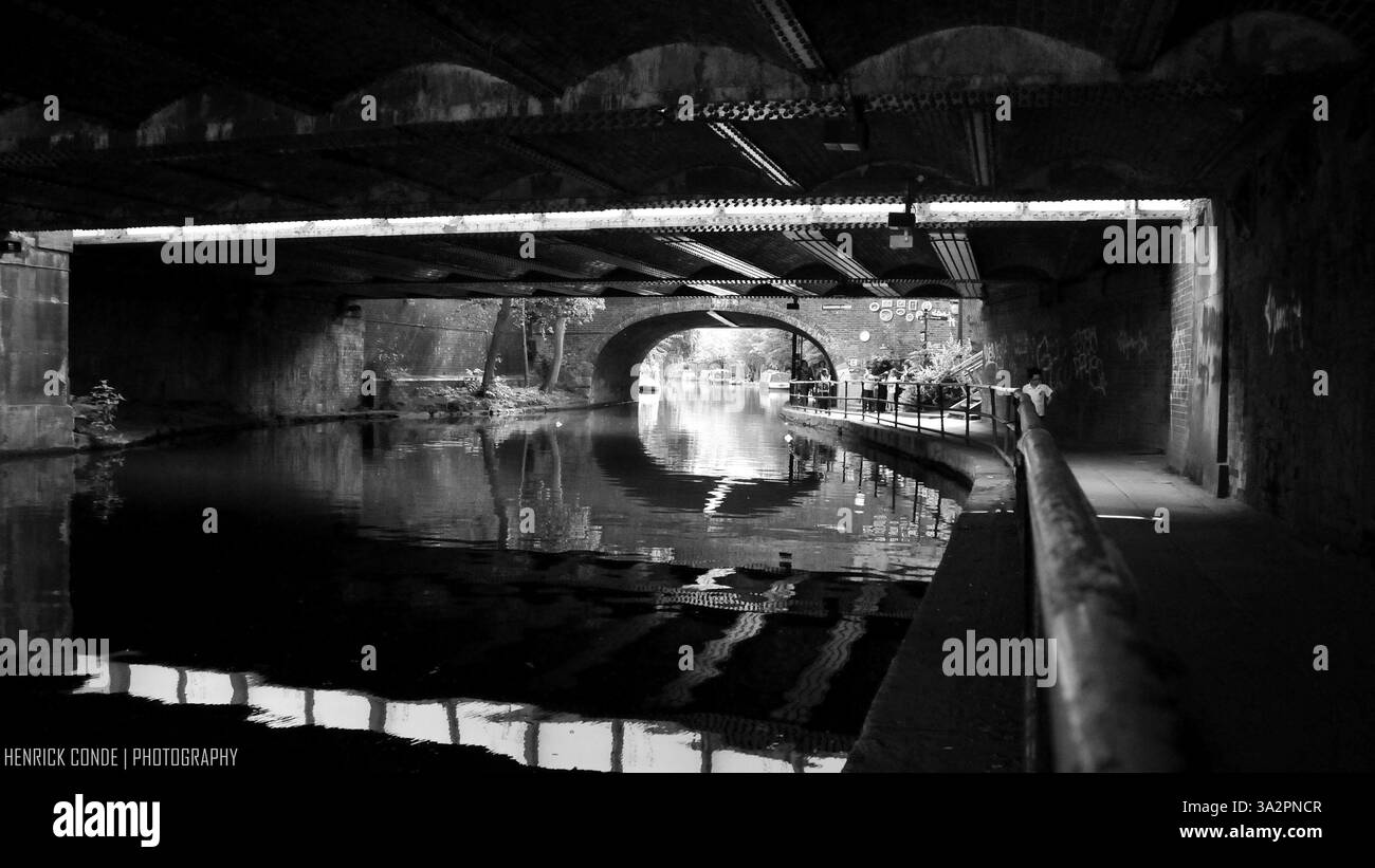 Canal england historical Black and White Stock Photos & Images - Alamy