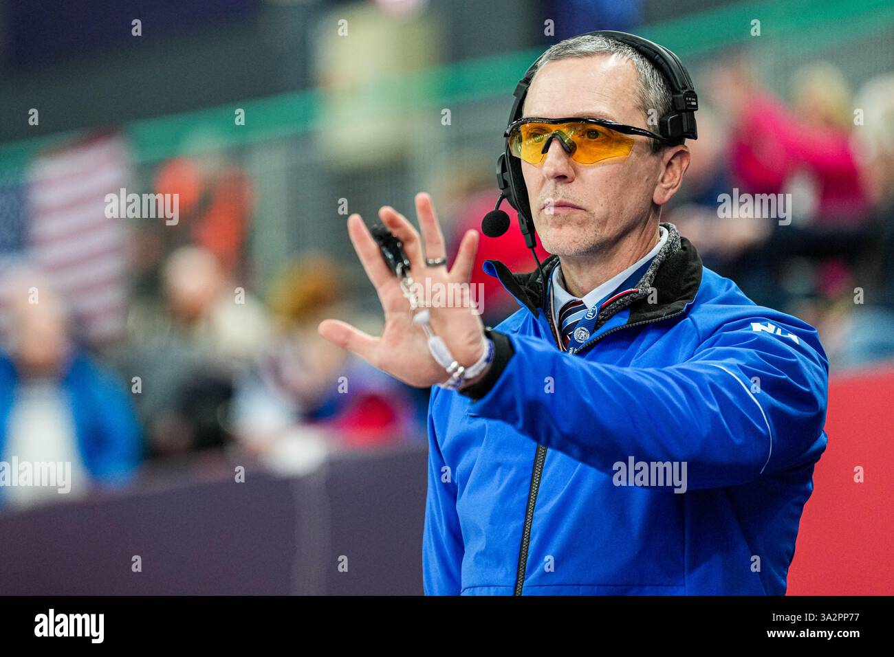 HAMAR, NORWAY - MARCH 13: referee Karl Skoog during the ISU World Speed ...