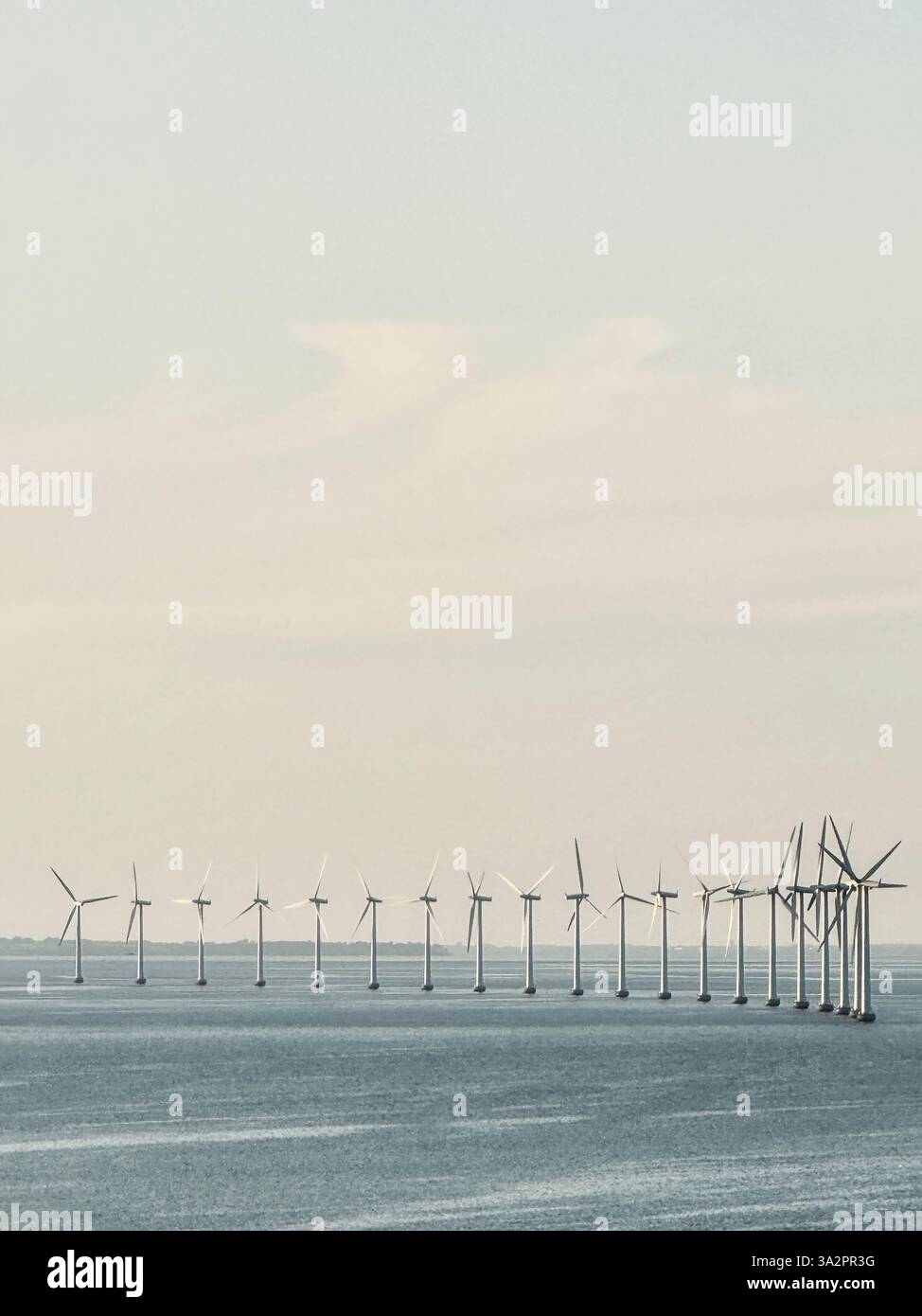 Worlds largest offshore wind farm hi-res stock photography and images ...