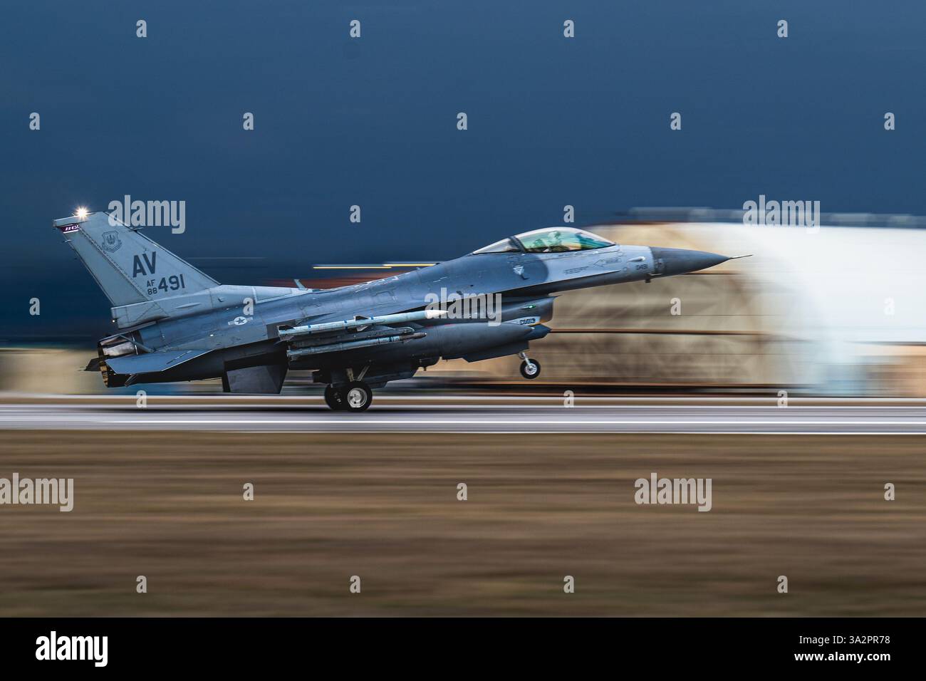 A U.S. Air Force F-16 Fighting Falcon takes off during Exercise ...