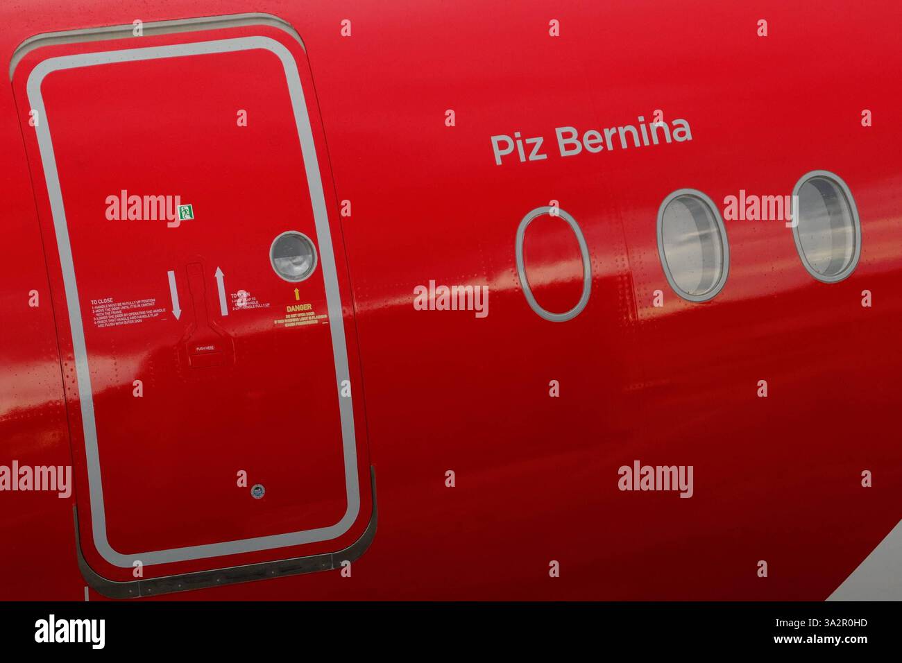 HB-IHF nicknamed Piz Bernina - First landing of an Airbus A350 with ...