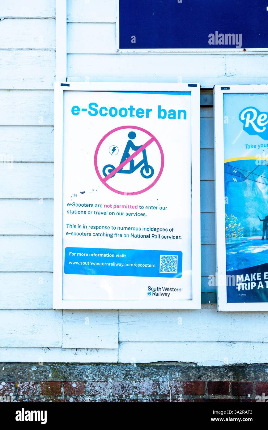 Scooter qr code hi-res stock photography and images - Alamy