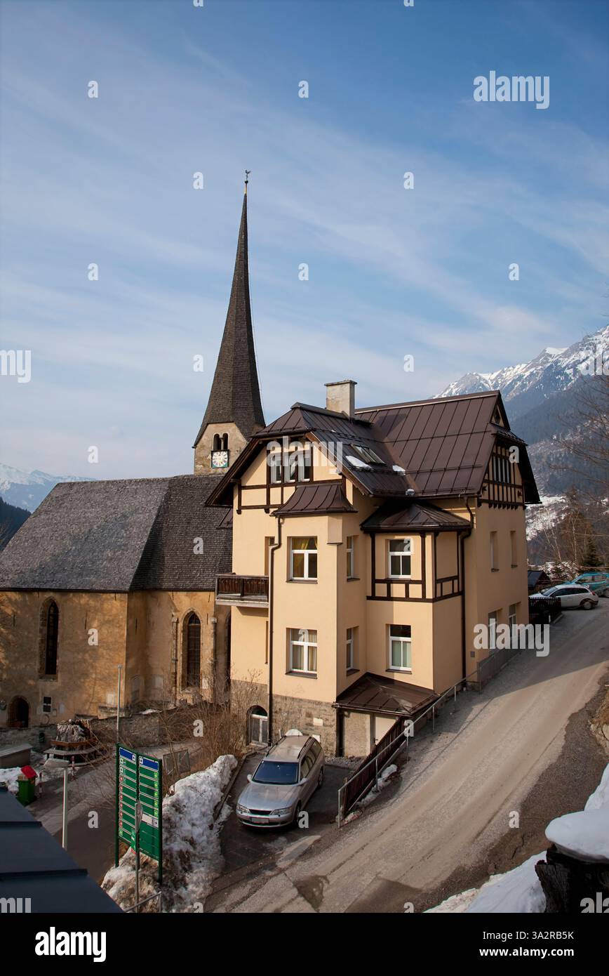 Typical alpine architecture hi-res stock photography and images - Alamy