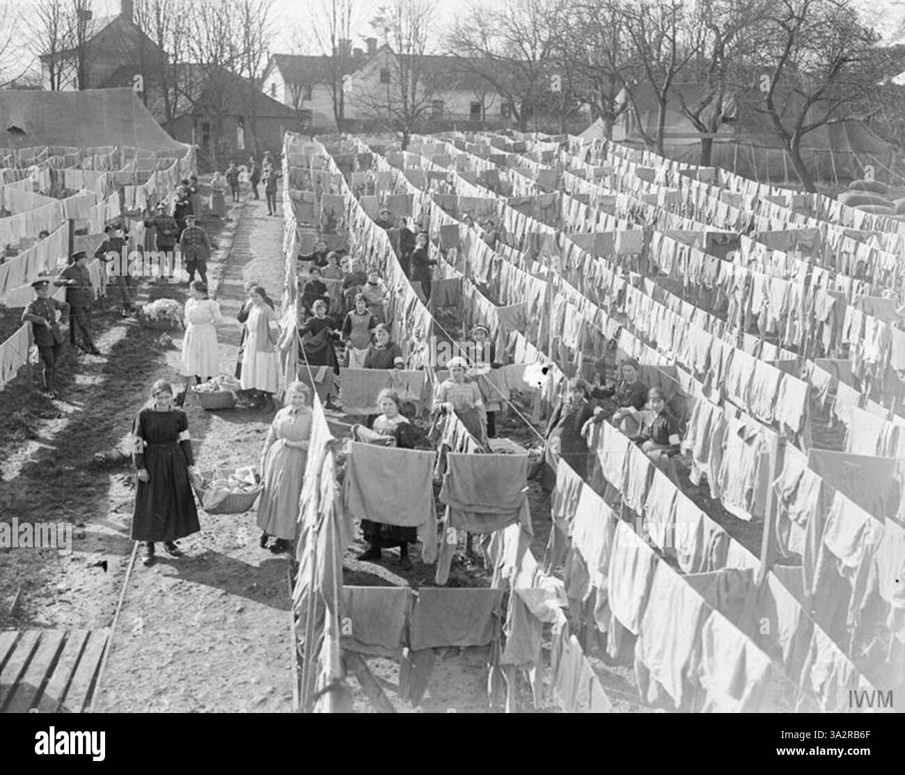The British Army on the Western Front, 1914-1918 French women employed ...