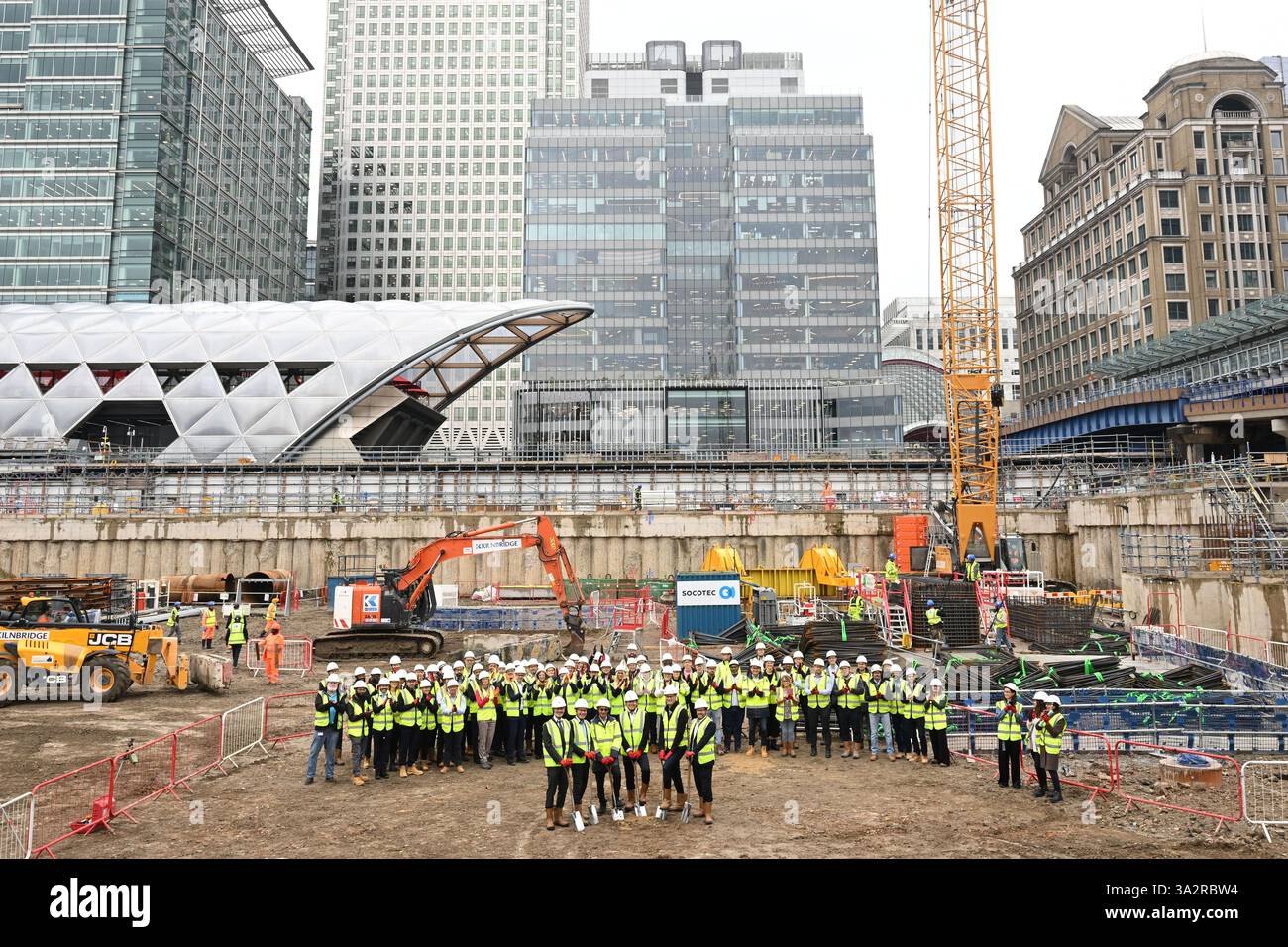 EDITORIAL USE ONLY (Front left to right) Grant Bourhill Managing ...