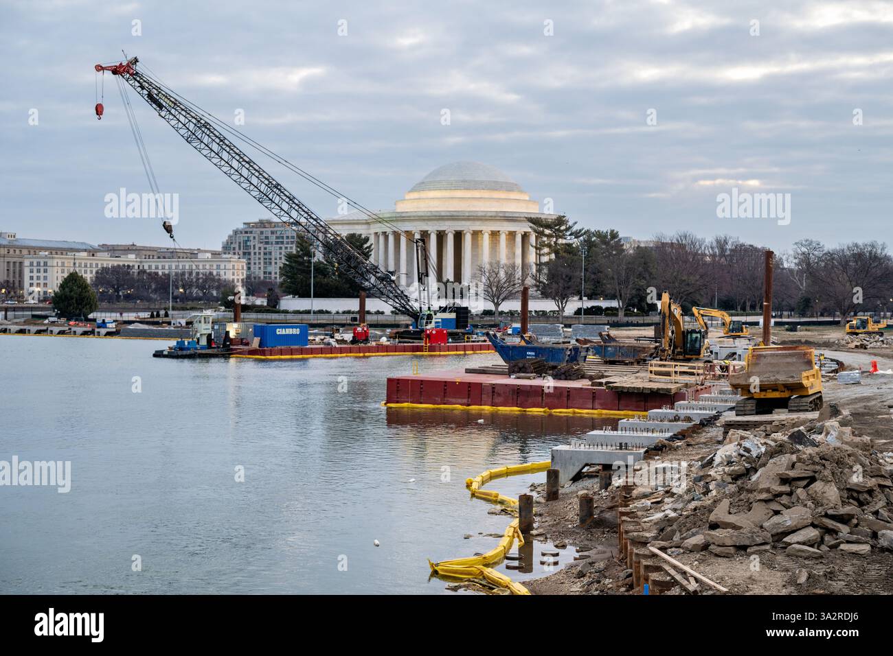 WASHINGTON DC — Construction barriers and equipment mark the Tidal ...