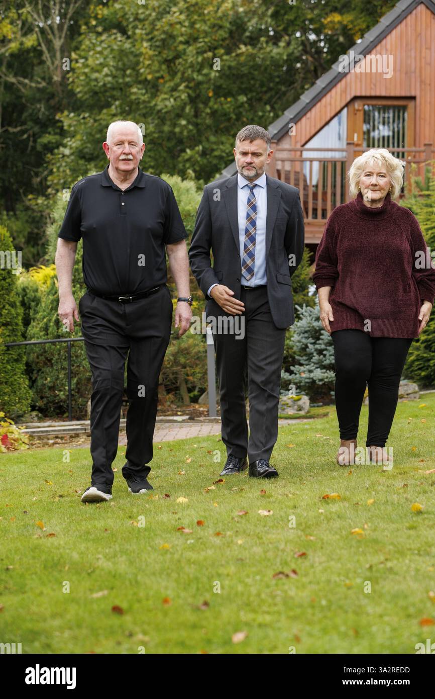 Alec McKay (left), the nephew of murdered taxi driver George Murdoch ...