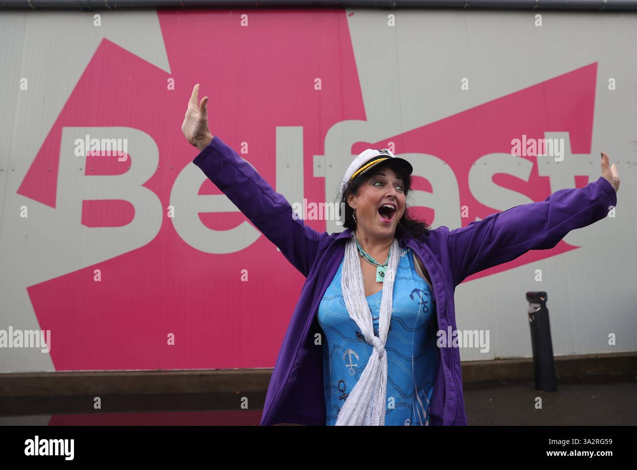 Shirene Thomas from North Carolina prepares to board the Villa Vie ...