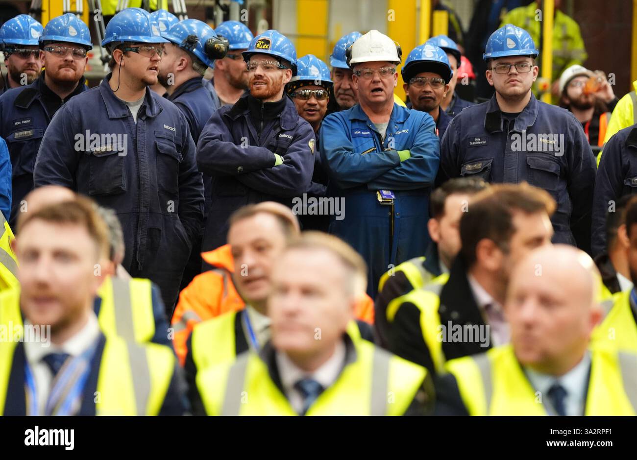 Workers during the Steel Cut ceremony for the Royal Navy's third in ...