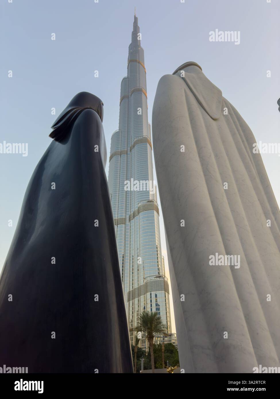 UAE, Dubai, 15 December 2024: The main national monument the sculpture ...