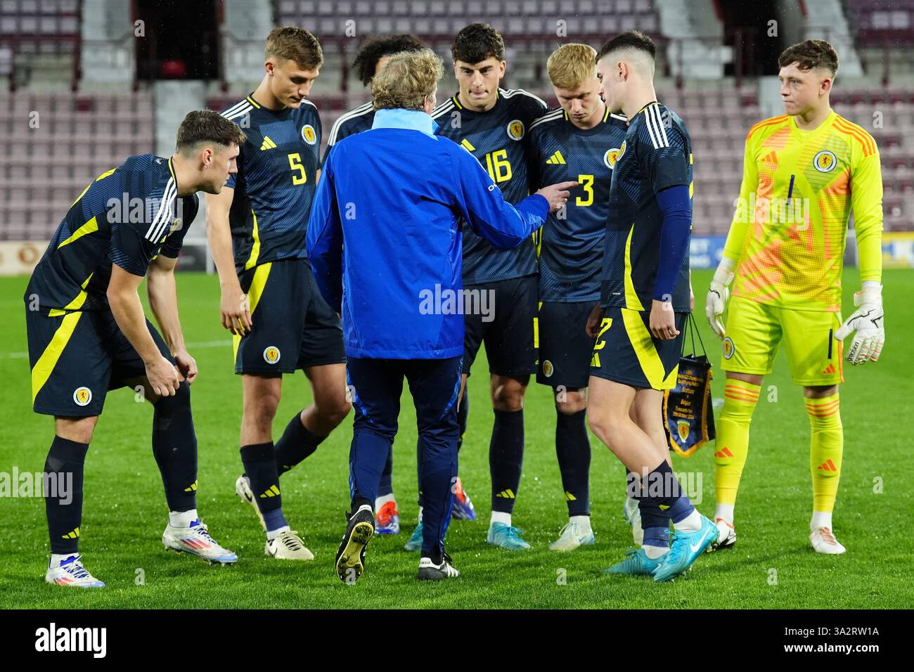 Scotland head coach Scot Gemmill (centre) gives instructions to his ...