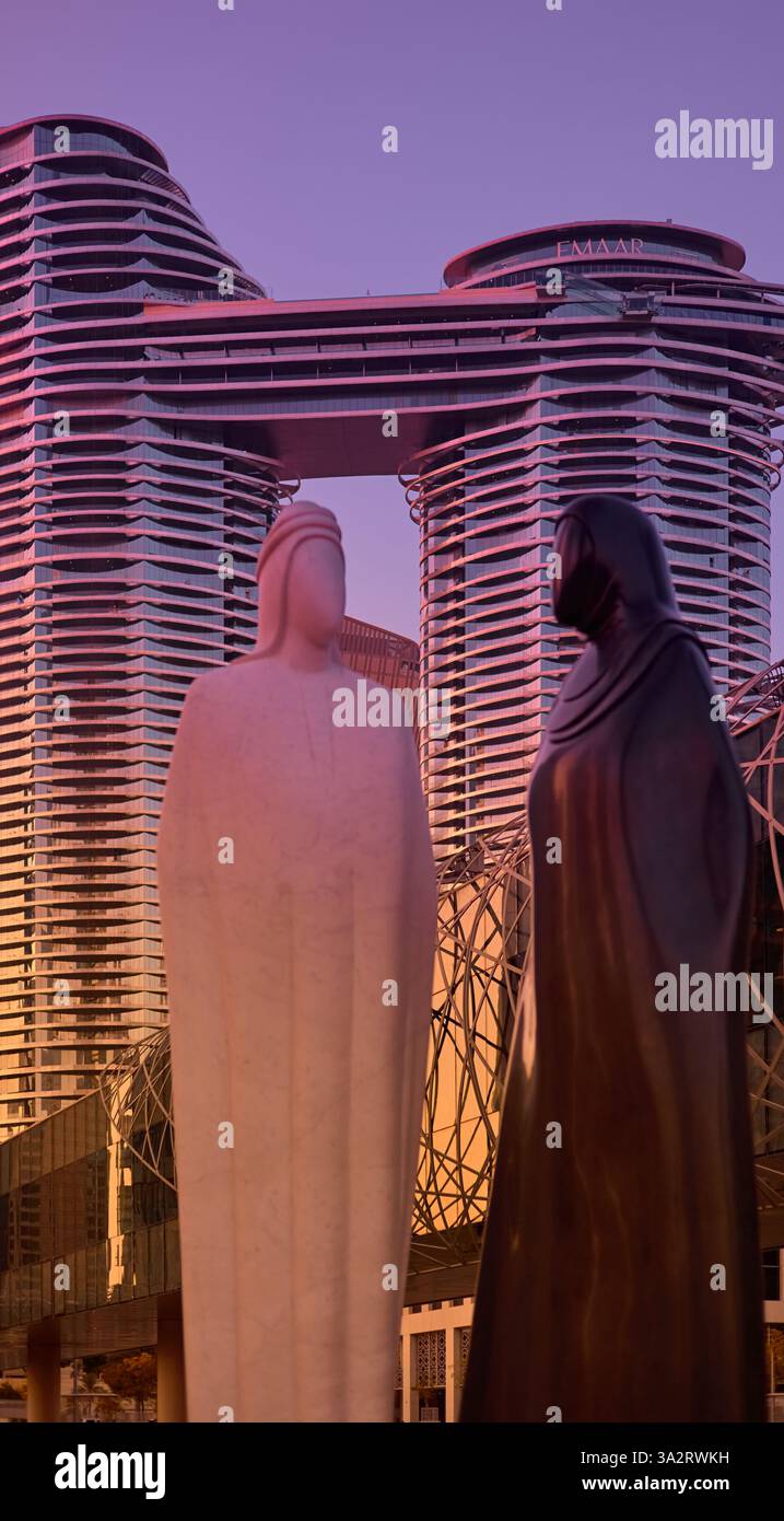 UAE, Dubai, 15 December 2024: The main national monument the sculpture ...