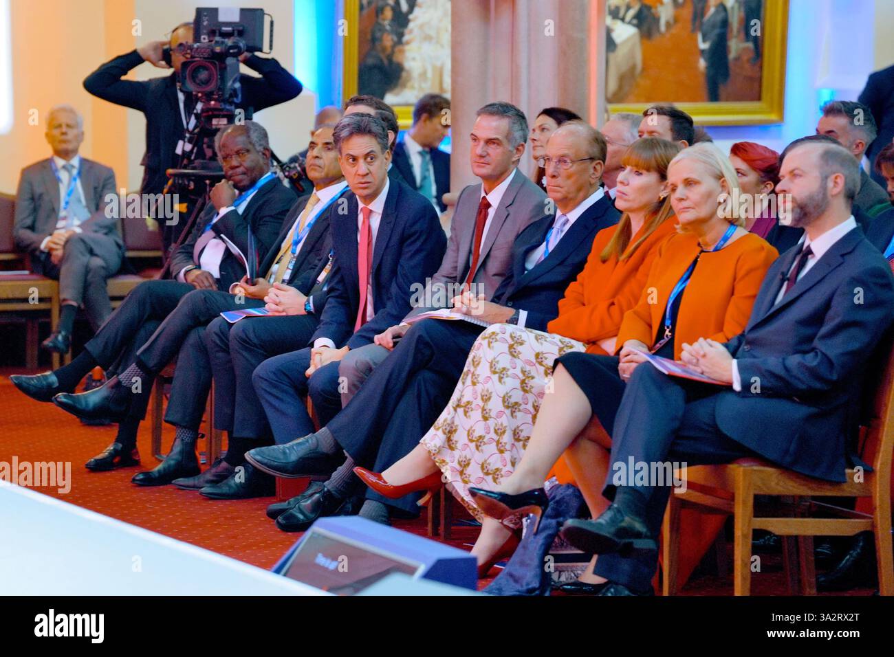 RETRANSMITTED ADDING NAME OF LADY SAT SECOND RIGHT Business and trade ...