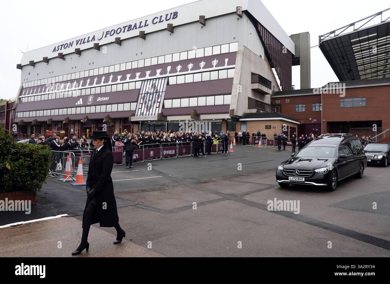 Gary shaw 1981 hi-res stock photography and images - Alamy