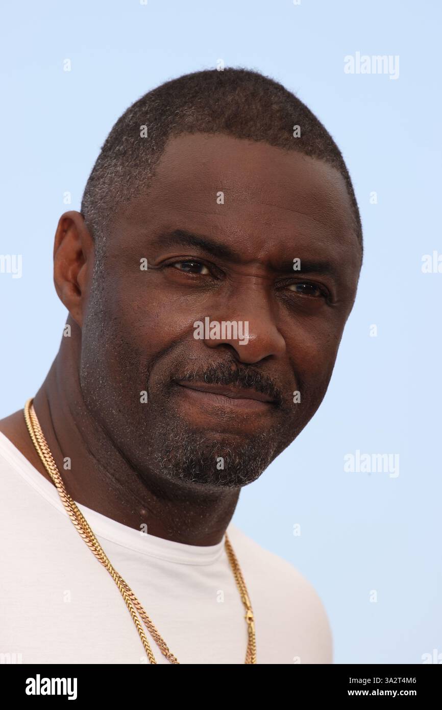 CANNES, FRANCE - MAY 21: British actor Idris Elba attends the photocall ...
