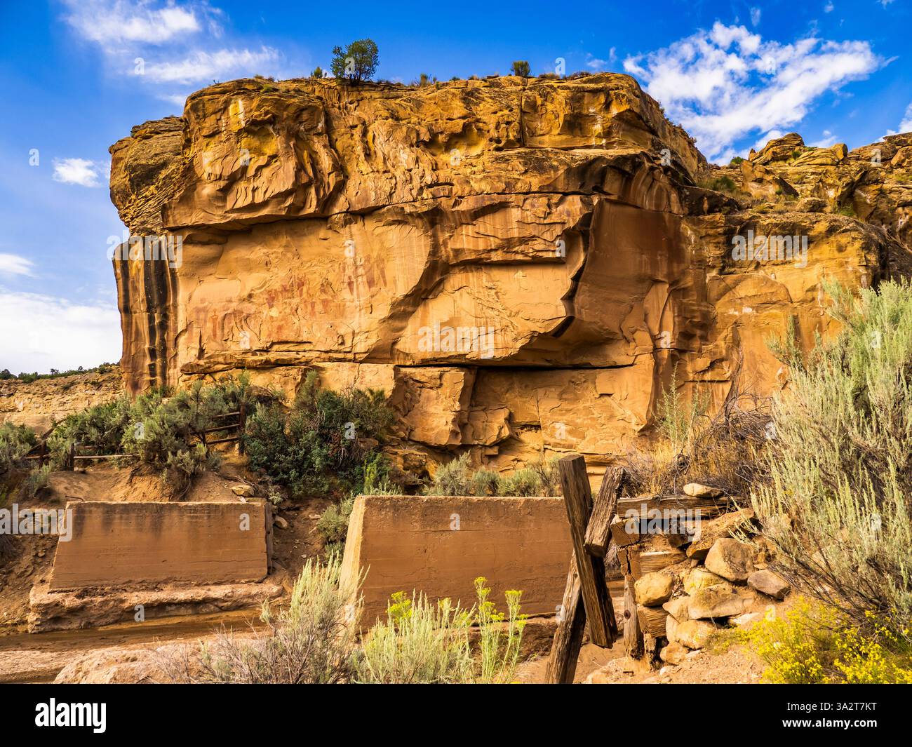Indigenous pictographs hi-res stock photography and images - Alamy