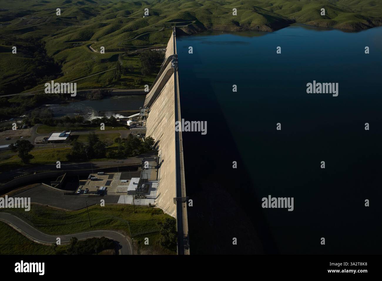 An aerial view shows Friant Dam which holds back Millerton Lake in ...