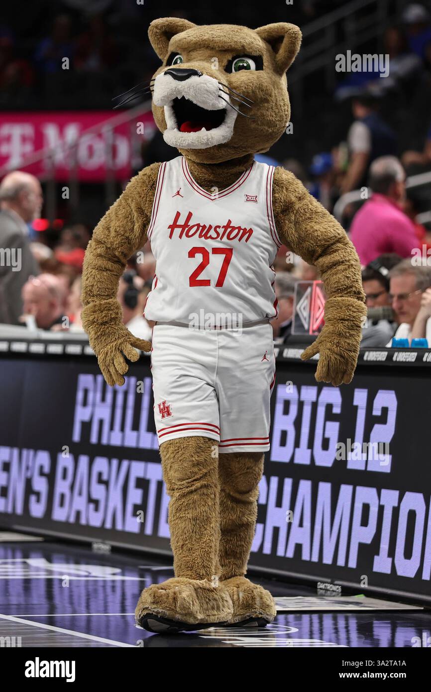 KANSAS CITY, MO - MARCH 13: Houston Cougars mascot Shasta in the second ...