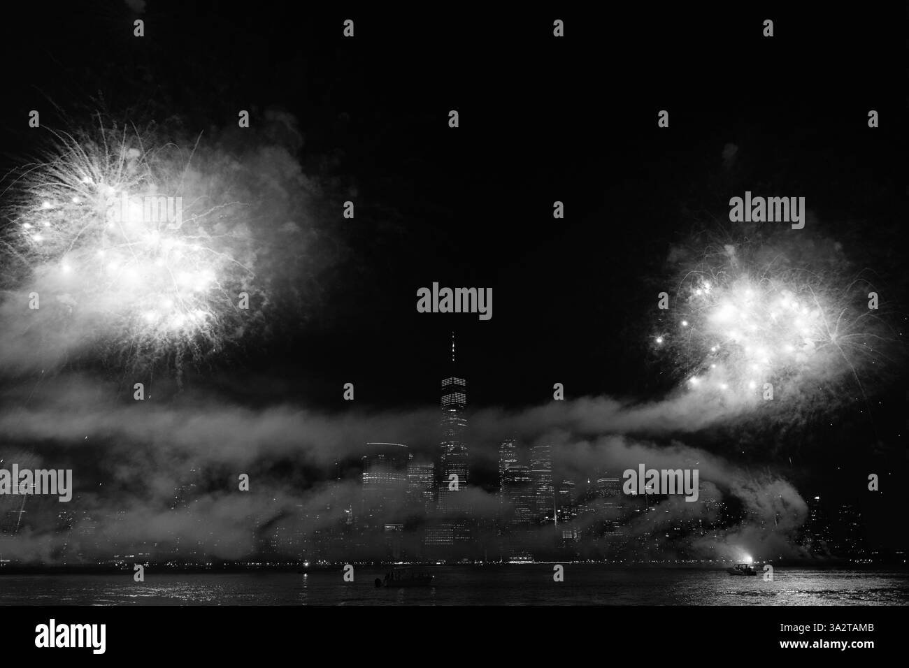 New York Manhattan fireworks. New York Fireworks over Manhattan. New ...